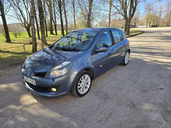 Grey Renault Clio 2006 in Radviliskis, with an engine capacity of 1.50 L and mileage of 312 thousand km for 1330 €, photo 1 on AUTOMOTO.COM.LV