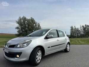 Pelēks Renault Clio 2006 Kalvarija, ar dzinēja tilpumu 1.10 L un nobraukumu 216 tūkst. km par 1600 €, foto 3 vietnē AUTOMOTO.COM.LV