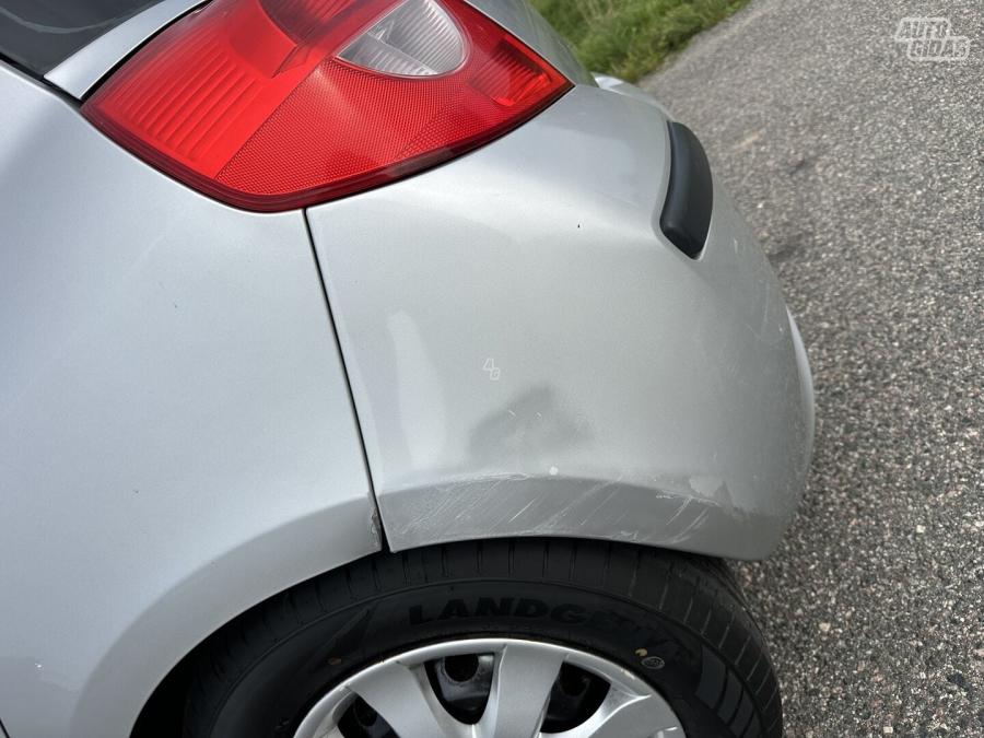 Pelēks Renault Clio 2006 Kalvarija, ar dzinēja tilpumu 1.10 L un nobraukumu 216 tūkst. km par 1600 €, foto 9 vietnē AUTOMOTO.COM.LV