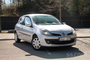 Pelēks Renault Clio 2007 Ogre, ar dzinēja tilpumu 1.50 L un nobraukumu 240 tūkst. km par 1950 €, foto 3 vietnē AUTOMOTO.COM.LV