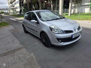 Pelēks Renault Clio 2007 Kauņa, ar dzinēja tilpumu 1.15 L un nobraukumu 200 tūkst. km par 900 €, foto  vietnē AUTOMOTO.COM.LV
