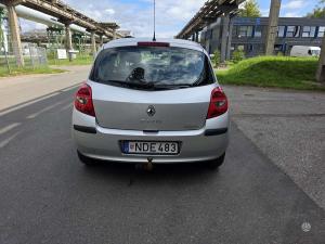 Pelēks Renault Clio 2007 Kauņa, ar dzinēja tilpumu 1.15 L un nobraukumu 200 tūkst. km par 900 €, foto 7 vietnē AUTOMOTO.COM.LV