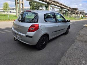 Pelēks Renault Clio 2007 Kauņa, ar dzinēja tilpumu 1.15 L un nobraukumu 200 tūkst. km par 900 €, foto 8 vietnē AUTOMOTO.COM.LV