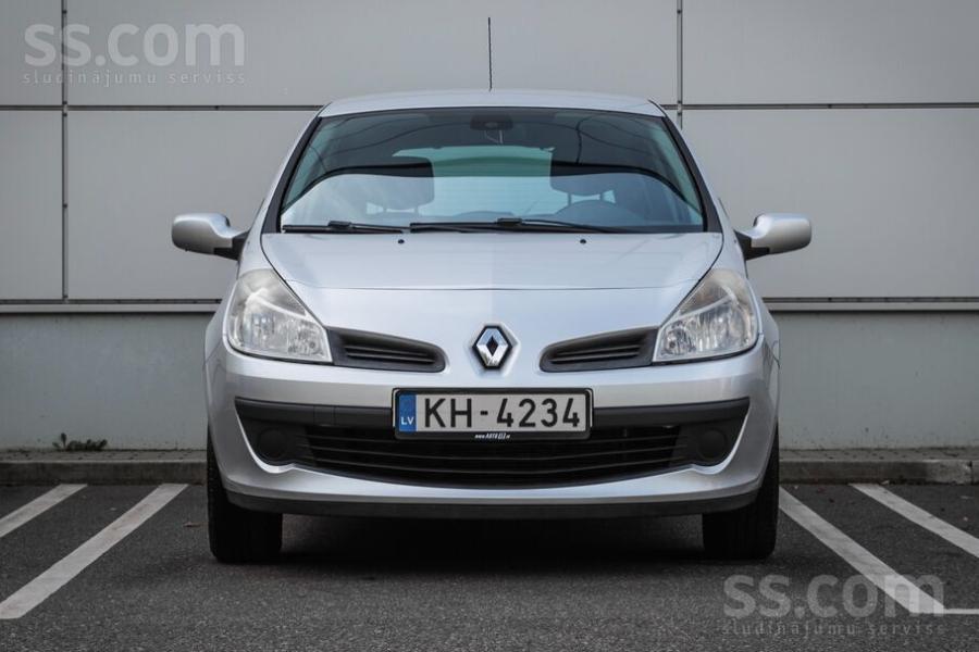 Pelēks Renault Clio 2007 Rīga, ar dzinēja tilpumu 1.40 L un nobraukumu 220 tūkst. km par 1490 €, foto 3 vietnē AUTOMOTO.COM.LV