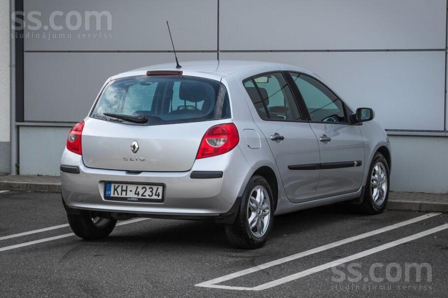 Pelēks Renault Clio 2007 Rīga, ar dzinēja tilpumu 1.40 L un nobraukumu 220 tūkst. km par 1490 €, foto 5 vietnē AUTOMOTO.COM.LV