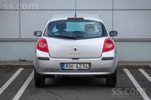 Pelēks Renault Clio 2007 Rīga, ar dzinēja tilpumu 1.40 L un nobraukumu 220 tūkst. km par 1490 €, foto 6 vietnē AUTOMOTO.COM.LV