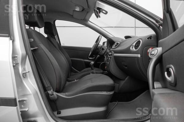 Pelēks Renault Clio 2007 Rīga, ar dzinēja tilpumu 1.40 L un nobraukumu 220 tūkst. km par 1490 €, foto 11 vietnē AUTOMOTO.COM.LV