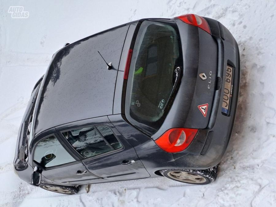 Pelēks Renault Clio 2008 Viļņa, ar dzinēja tilpumu 1.50 L un nobraukumu 301 tūkst. km par 1900 €, foto 1 vietnē AUTOMOTO.COM.LV