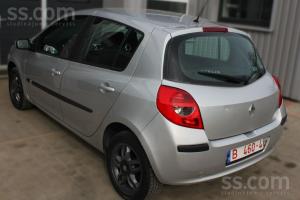 Pelēks Renault Clio 2008 Rīga, ar dzinēja tilpumu 1.60 L un nobraukumu 0 tūkst. km par 2990 €, foto 5 vietnē AUTOMOTO.COM.LV