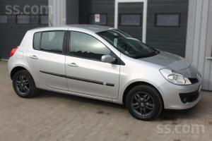 Pelēks Renault Clio 2008 Rīga, ar dzinēja tilpumu 1.60 L un nobraukumu 0 tūkst. km par 2990 €, foto 8 vietnē AUTOMOTO.COM.LV