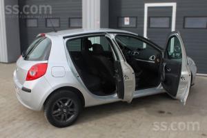 Pelēks Renault Clio 2008 Rīga, ar dzinēja tilpumu 1.60 L un nobraukumu 0 tūkst. km par 2990 €, foto 10 vietnē AUTOMOTO.COM.LV