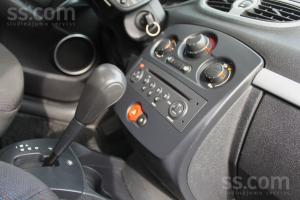 Pelēks Renault Clio 2008 Rīga, ar dzinēja tilpumu 1.60 L un nobraukumu 0 tūkst. km par 2990 €, foto 27 vietnē AUTOMOTO.COM.LV