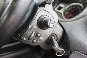 Pelēks Renault Clio 2008 Rīga, ar dzinēja tilpumu 1.60 L un nobraukumu 0 tūkst. km par 2990 €, foto 29 vietnē AUTOMOTO.COM.LV