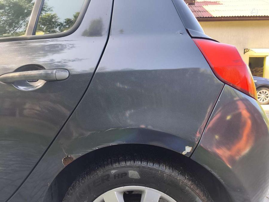Grey Renault Clio 2008 in Klaipeda, with an engine capacity of 1.46 L and mileage of 168 thousand km for 1300 €, photo 3 on AUTOMOTO.COM.LV