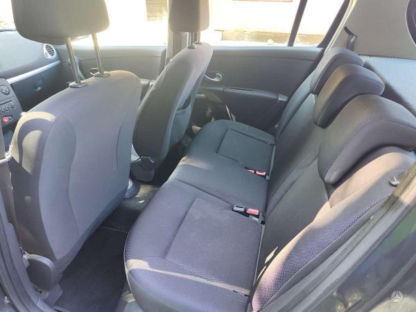 Pelēks Renault Clio 2008 Klaipėda, ar dzinēja tilpumu 1.46 L un nobraukumu 168 tūkst. km par 1300 €, foto 9 vietnē AUTOMOTO.COM.LV
