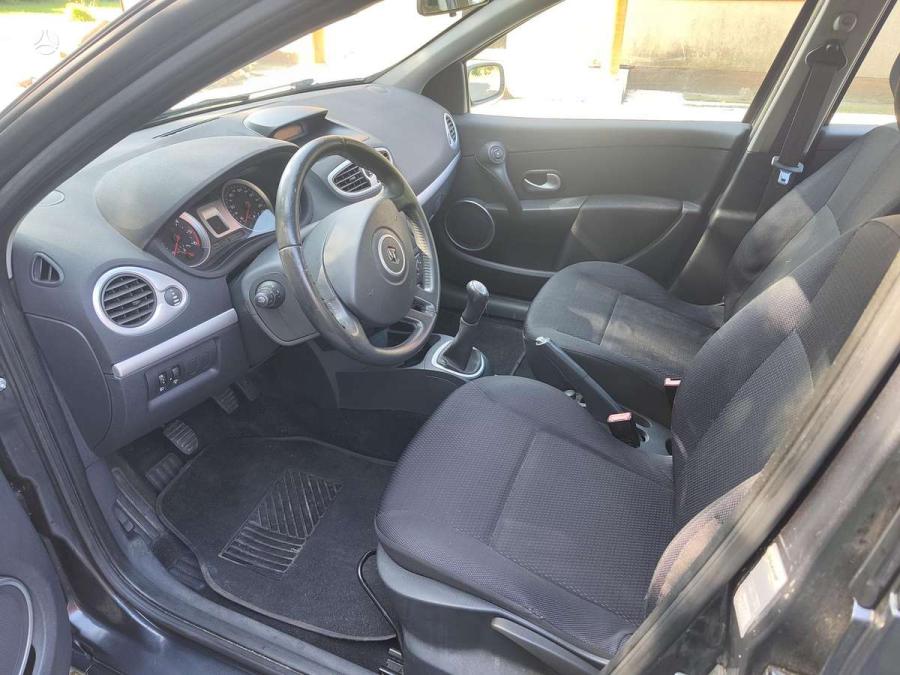 Grey Renault Clio 2008 in Klaipeda, with an engine capacity of 1.46 L and mileage of 168 thousand km for 1300 €, photo 10 on AUTOMOTO.COM.LV