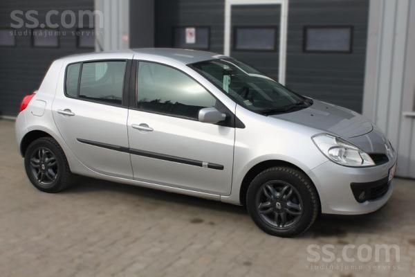 Grey Renault Clio 2008 in Riga, with an engine capacity of 1.60 L and mileage of 0 thousand km for 2990 €, photo 8 on AUTOMOTO.COM.LV