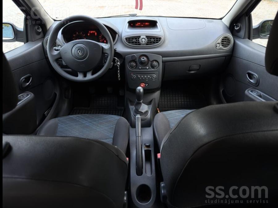 Pelēks Renault Clio 2008 Rīga, ar dzinēja tilpumu 1.20 L un nobraukumu 310 tūkst. km par 1500 €, foto 11 vietnē AUTOMOTO.COM.LV