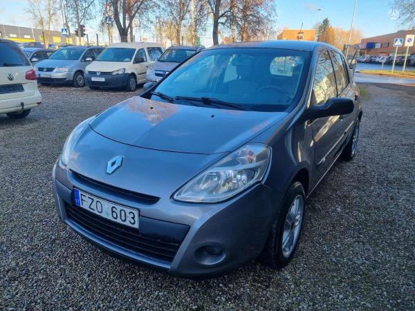 Pelēks Renault Clio 2009 Kauņa, ar dzinēja tilpumu 1.50 L un nobraukumu 300 tūkst. km par 950 €, foto 4 vietnē AUTOMOTO.COM.LV