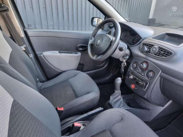 Pelēks Renault Clio 2009 Kauņa, ar dzinēja tilpumu 1.50 L un nobraukumu 300 tūkst. km par 950 €, foto 5 vietnē AUTOMOTO.COM.LV