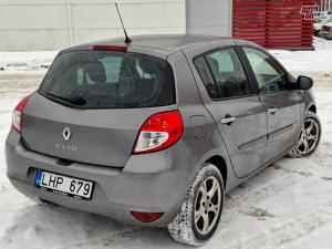 Pelēks Renault Clio 2009 Šilutė, ar dzinēja tilpumu 1.20 L un nobraukumu 172 tūkst. km par 1650 €, foto 3 vietnē AUTOMOTO.COM.LV