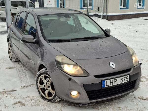 Grey Renault Clio 2009 in Silute, with an engine capacity of 1.20 L and mileage of 172 thousand km for 1650 €, photo 5 on AUTOMOTO.COM.LV