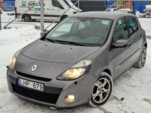 Grey Renault Clio 2009 in Silute, with an engine capacity of 1.20 L and mileage of 172 thousand km for 1650 €, photo 6 on AUTOMOTO.COM.LV