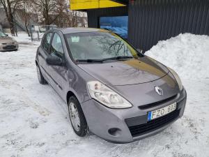 Grey Renault Clio 2009 in Kaunas, with an engine capacity of 1.50 L and mileage of 300 thousand km for 850 €, photo  on AUTOMOTO.COM.LV