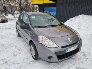Grey Renault Clio 2009 in Kaunas, with an engine capacity of 1.50 L and mileage of 300 thousand km for 850 €, photo  on AUTOMOTO.COM.LV