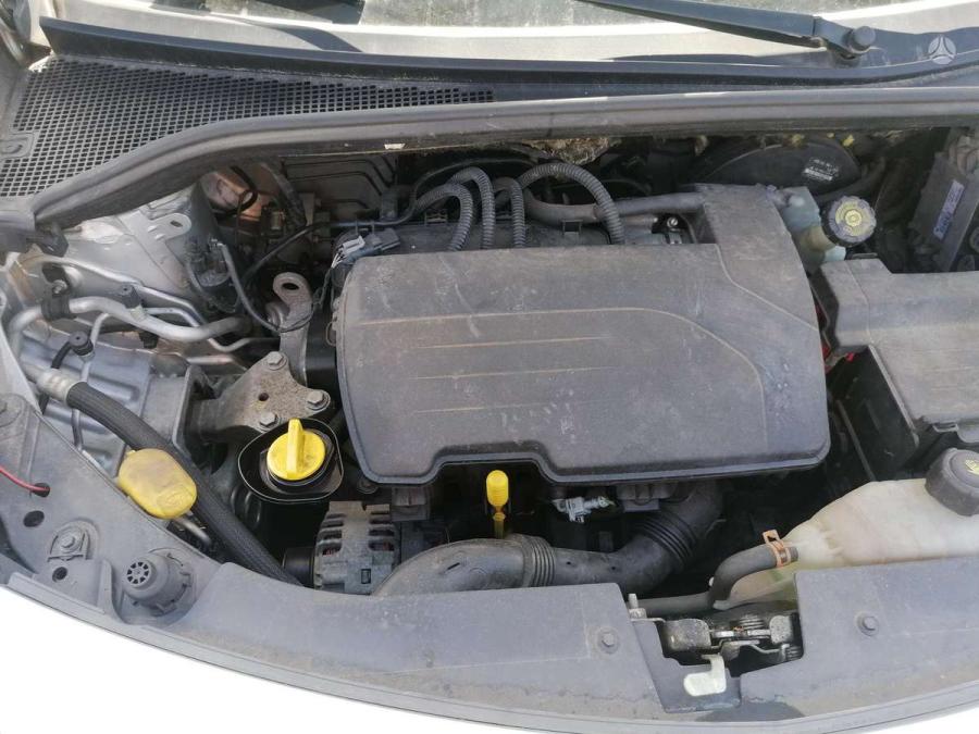 Grey Renault Clio 2009 in Marijampole, with an engine capacity of 1.20 L and mileage of 173 thousand km for 1750 €, photo 10 on AUTOMOTO.COM.LV