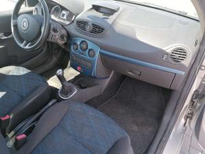 Grey Renault Clio 2009 in Marijampole, with an engine capacity of 1.20 L and mileage of 173 thousand km for 1750 €, photo 12 on AUTOMOTO.COM.LV