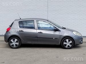 Pelēks Renault Clio 2009 Rīga, ar dzinēja tilpumu 1.50 L un nobraukumu 274 tūkst. km par 1800 €, foto 6 vietnē AUTOMOTO.COM.LV