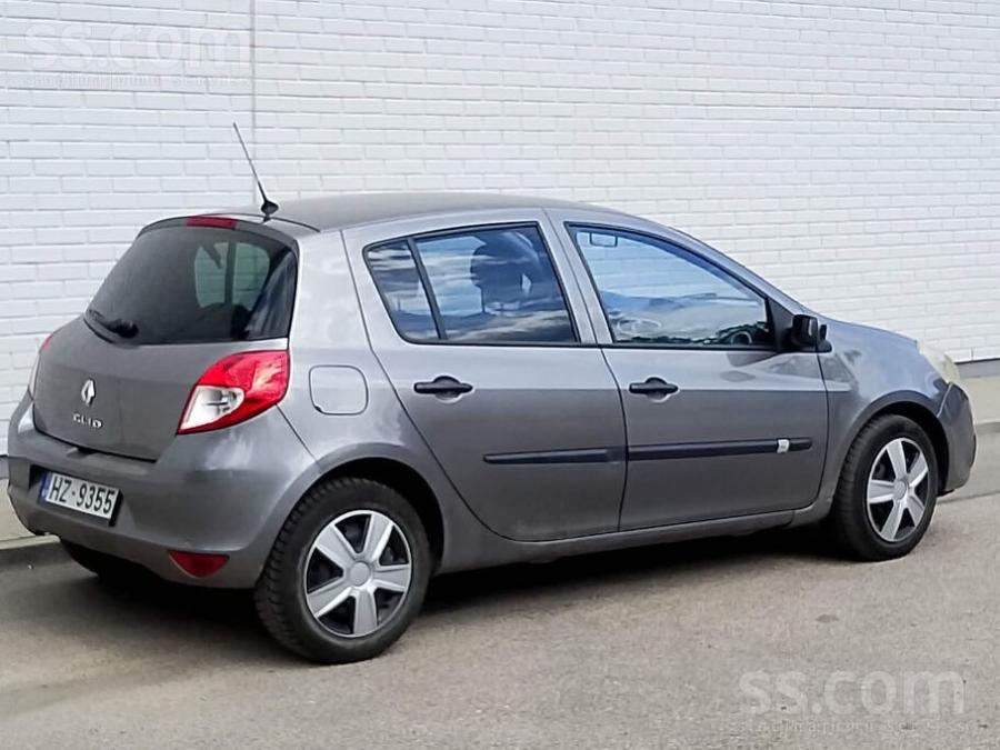 Pelēks Renault Clio 2009 Rīga, ar dzinēja tilpumu 1.50 L un nobraukumu 274 tūkst. km par 1800 €, foto 7 vietnē AUTOMOTO.COM.LV