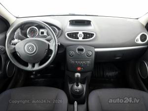Grey Renault Clio 2009 in Tallinn, with an engine capacity of 1.10 L and mileage of 155 thousand km for 999 €, photo 6 on AUTOMOTO.COM.LV