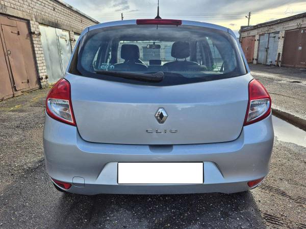 Pelēks Renault Clio 2009 Rokiškis, ar dzinēja tilpumu 1.15 L un nobraukumu 117 tūkst. km par 2199 €, foto 2 vietnē AUTOMOTO.COM.LV