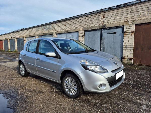 Pelēks Renault Clio 2009 Rokiškis, ar dzinēja tilpumu 1.15 L un nobraukumu 117 tūkst. km par 2199 €, foto 4 vietnē AUTOMOTO.COM.LV
