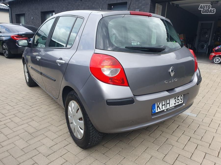 Grey Renault Clio 2009 in Kaunas, with an engine capacity of 1.20 L and mileage of 140 thousand km for 1450 €, photo 4 on AUTOMOTO.COM.LV