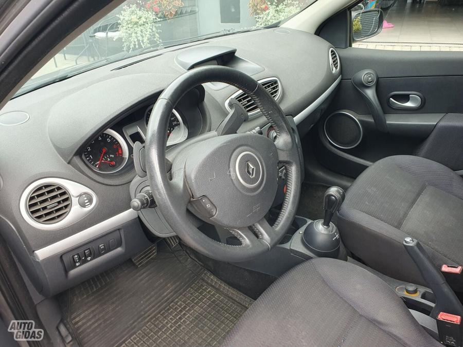 Grey Renault Clio 2009 in Kaunas, with an engine capacity of 1.20 L and mileage of 140 thousand km for 1450 €, photo 7 on AUTOMOTO.COM.LV