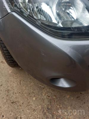 Grey Renault Clio 2010 in Riga, with an engine capacity of 1.50 L and mileage of 277 thousand km for 1300 €, photo 6 on AUTOMOTO.COM.LV