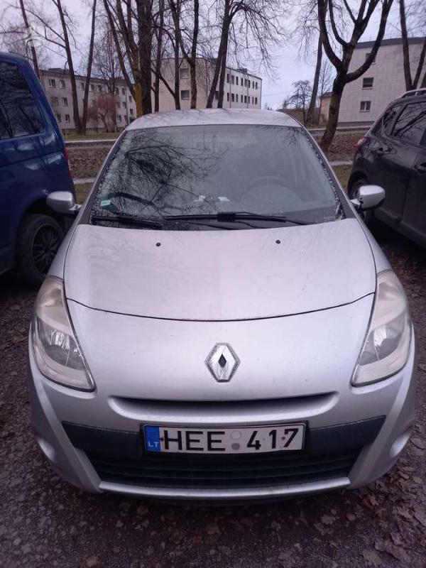 Pelēks Renault Clio 2011 Plungė, ar dzinēja tilpumu 1.40 L un nobraukumu 156 tūkst. km par 1700 €, foto 3 vietnē AUTOMOTO.COM.LV