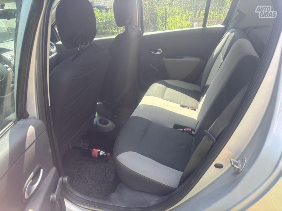 Grey Renault Clio 2011 in Telschi, with an engine capacity of 1.50 L and mileage of 157 thousand km for 1200 €, photo 6 on AUTOMOTO.COM.LV