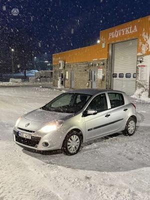 Pelēks Renault Clio 2012 Plungė, ar dzinēja tilpumu 1.46 L un nobraukumu 140 tūkst. km par 1600 €, foto  vietnē AUTOMOTO.COM.LV
