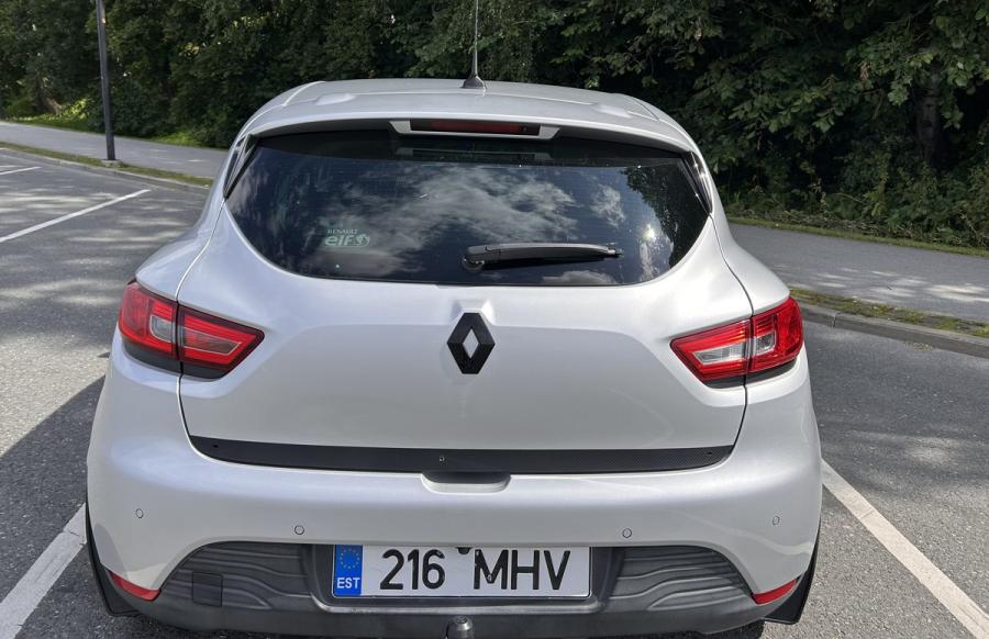 Pelēks Renault Clio 2013 Tallina, ar dzinēja tilpumu 1.10 L un nobraukumu 186 tūkst. km par 3499 €, foto 15 vietnē AUTOMOTO.COM.LV