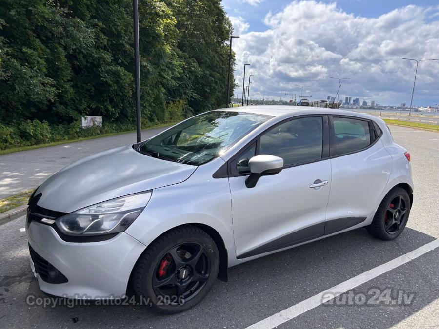 Pelēks Renault Clio 2013 Tallina, ar dzinēja tilpumu 1.10 L un nobraukumu 186 tūkst. km par 3499 €, foto 1 vietnē AUTOMOTO.COM.LV