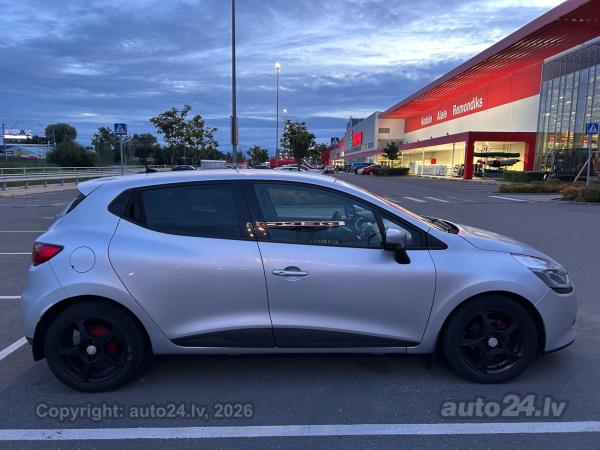 Pelēks Renault Clio 2013 Tallina, ar dzinēja tilpumu 1.10 L un nobraukumu 189 tūkst. km par 3499 €, foto 5 vietnē AUTOMOTO.COM.LV