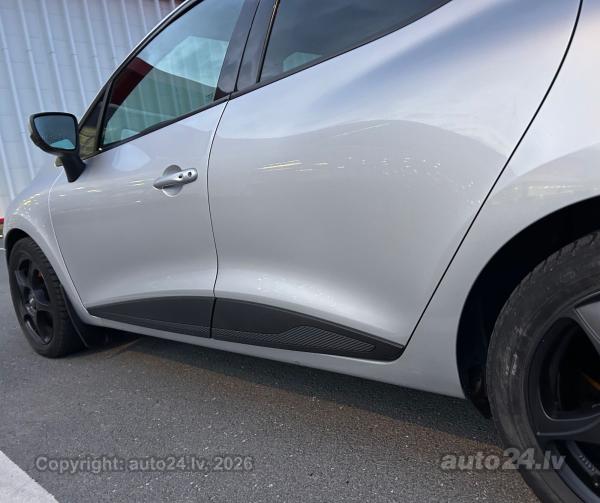 Pelēks Renault Clio 2013 Tallina, ar dzinēja tilpumu 1.10 L un nobraukumu 189 tūkst. km par 3499 €, foto 6 vietnē AUTOMOTO.COM.LV