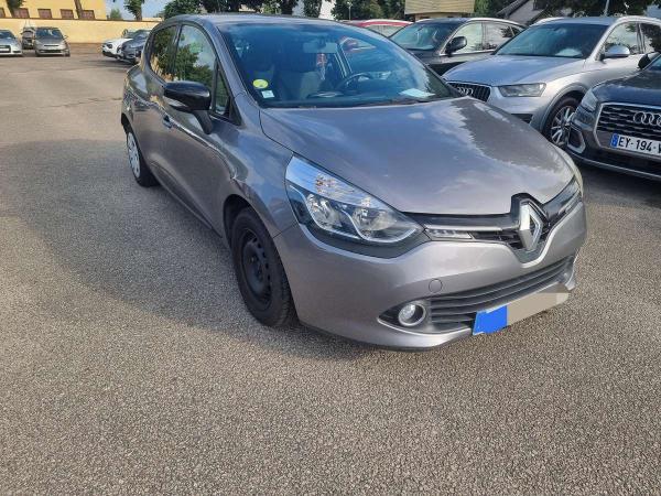 Pelēks Renault Clio 2014 Tauragė, ar dzinēja tilpumu 1.46 L un nobraukumu 185 tūkst. km par 2500 €, foto 3 vietnē AUTOMOTO.COM.LV