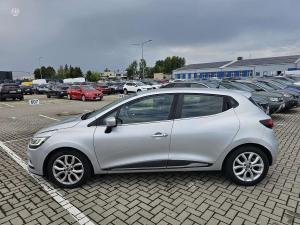 Grey Renault Clio 2015 in Taurage, with an engine capacity of 1.50 L and mileage of 233 thousand km for 5500 €, photo 4 on AUTOMOTO.COM.LV