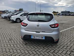 Grey Renault Clio 2015 in Taurage, with an engine capacity of 1.50 L and mileage of 233 thousand km for 5500 €, photo 8 on AUTOMOTO.COM.LV