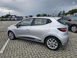 Grey Renault Clio 2015 in Taurage, with an engine capacity of 1.50 L and mileage of 233 thousand km for 5500 €, photo 13 on AUTOMOTO.COM.LV